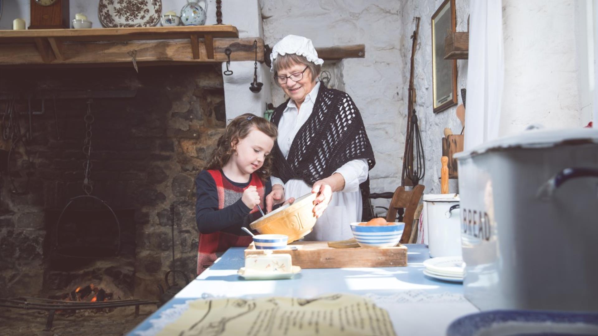 Arthur Cottage - Estates and Castles