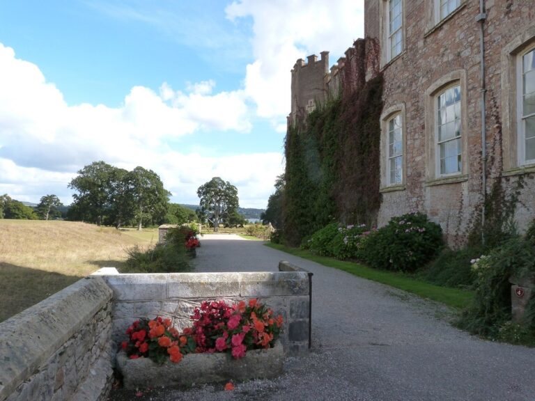 Powderham Castle - Estates and Castles